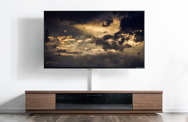 タンスのゲン、スタンド付きテレビ台を発売！65インチまでのTVを壁掛け風に - GameFavo